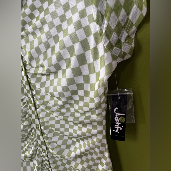 Justify | Dresses | M 7s Vibe Optical Checkerboard Print Button Front ...